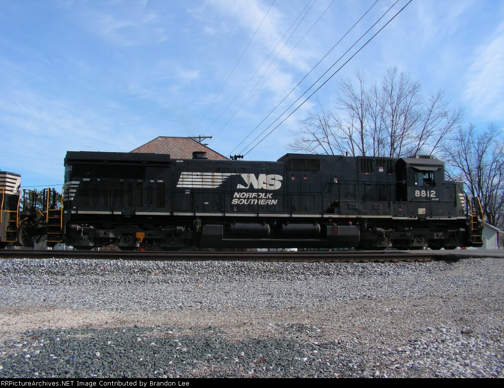 NS 8812